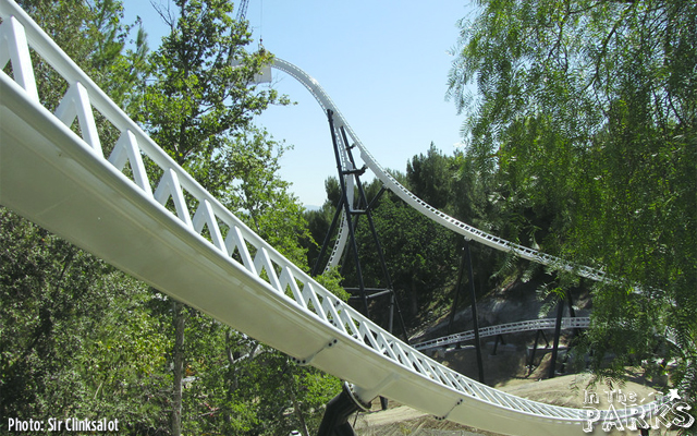 Worlds Tallest Vertical Loop Completed at Six Flags Magic Mountain