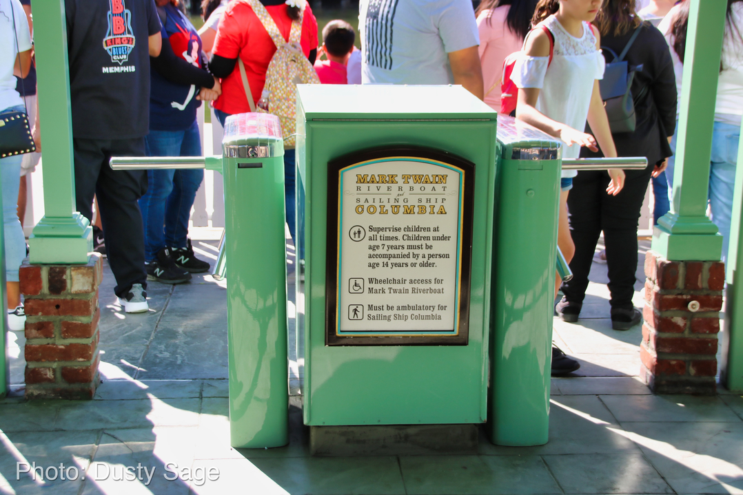 Disneyland-Stardust-Disneyland-Mark-Twain-Dock-Turnstyle - MiceChat