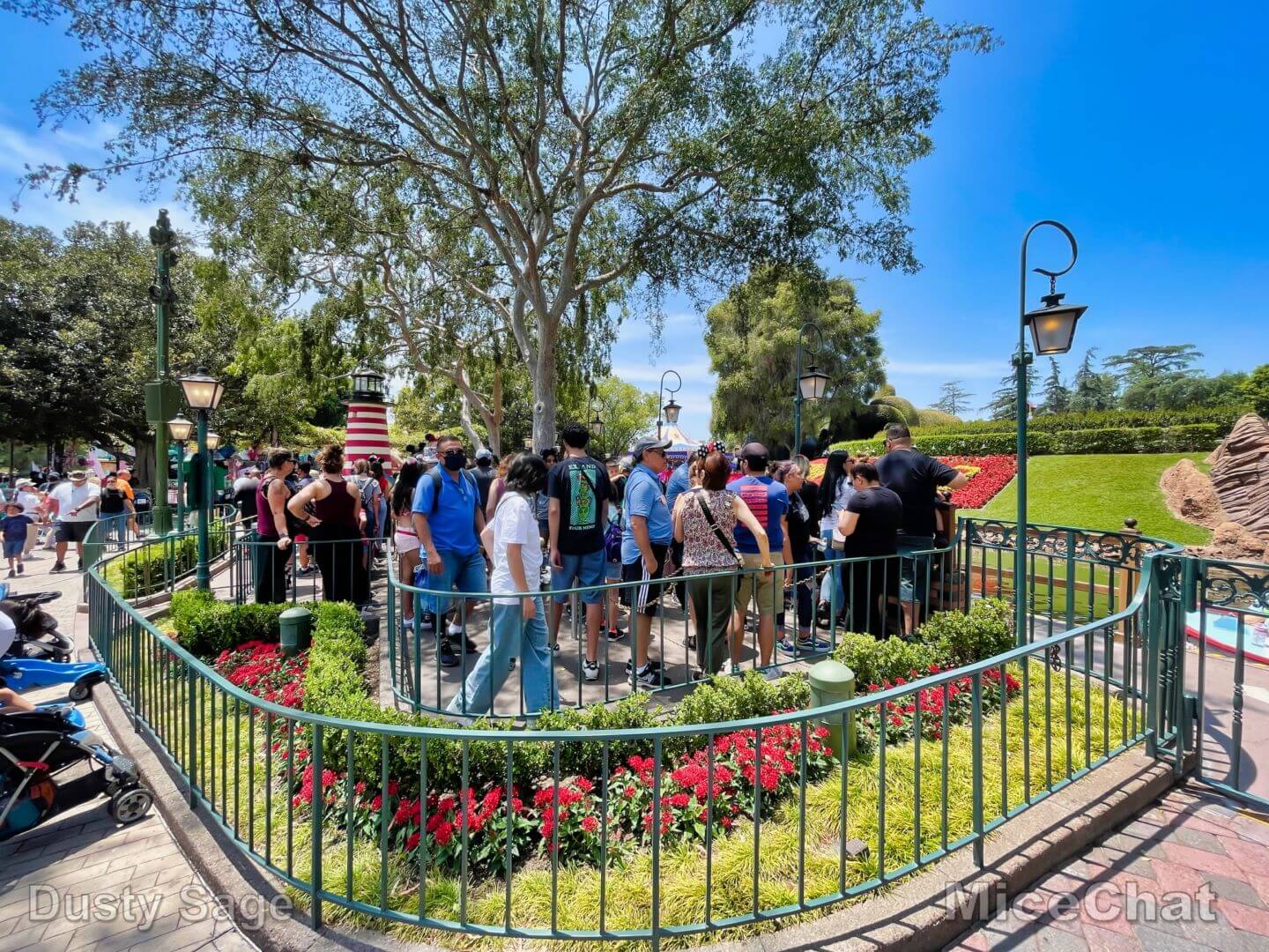 Disneyland-Crowds Storybook-micechat - MiceChat