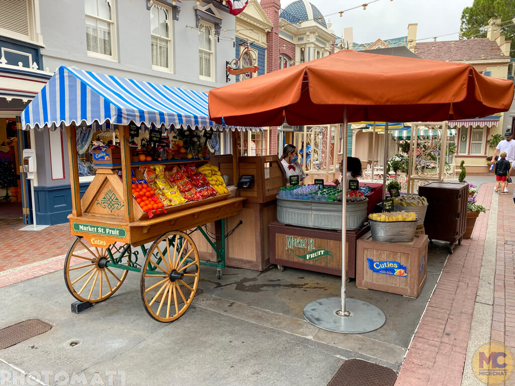 Magic Kingdom Main Street Food Stands