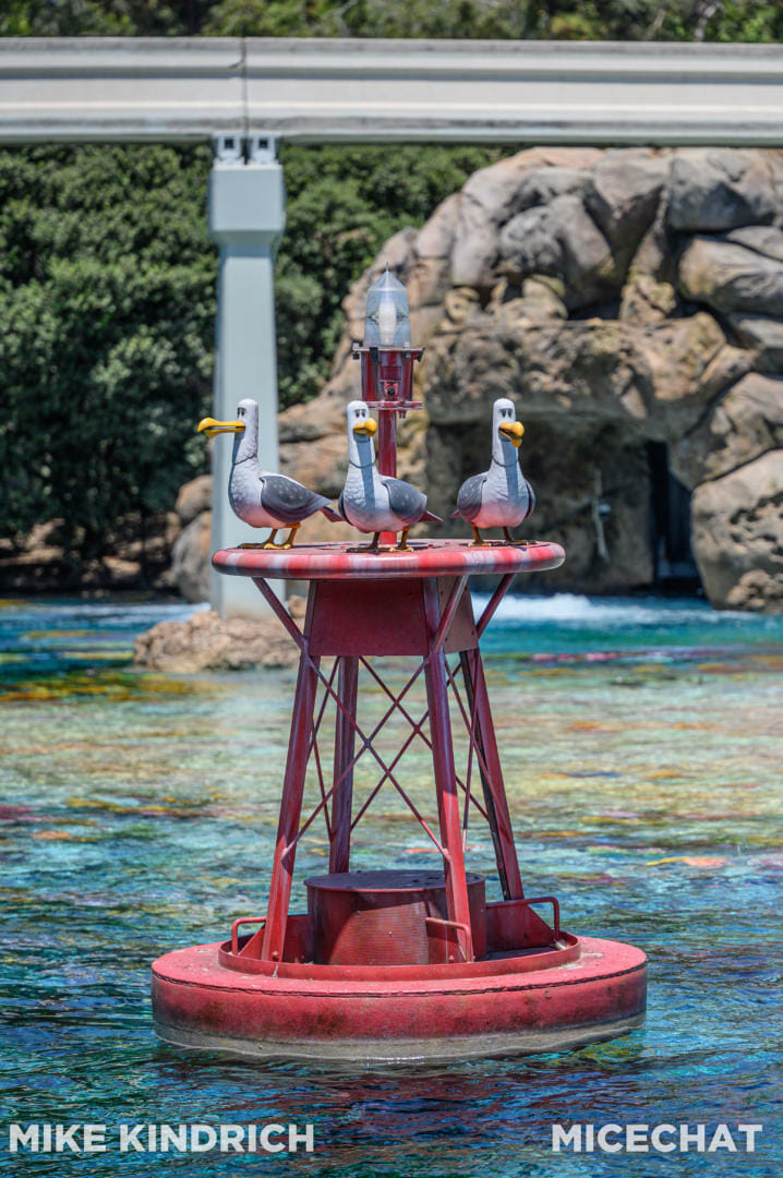 Disneyland_Tomorrowland_Finding Nemo Subs Lagoon_Seagulls on Bouy_Mine ...
