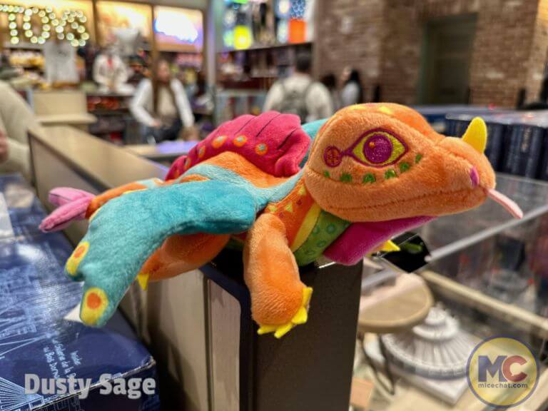Your Guide to Disneyland Shoulder Pal Plushes!