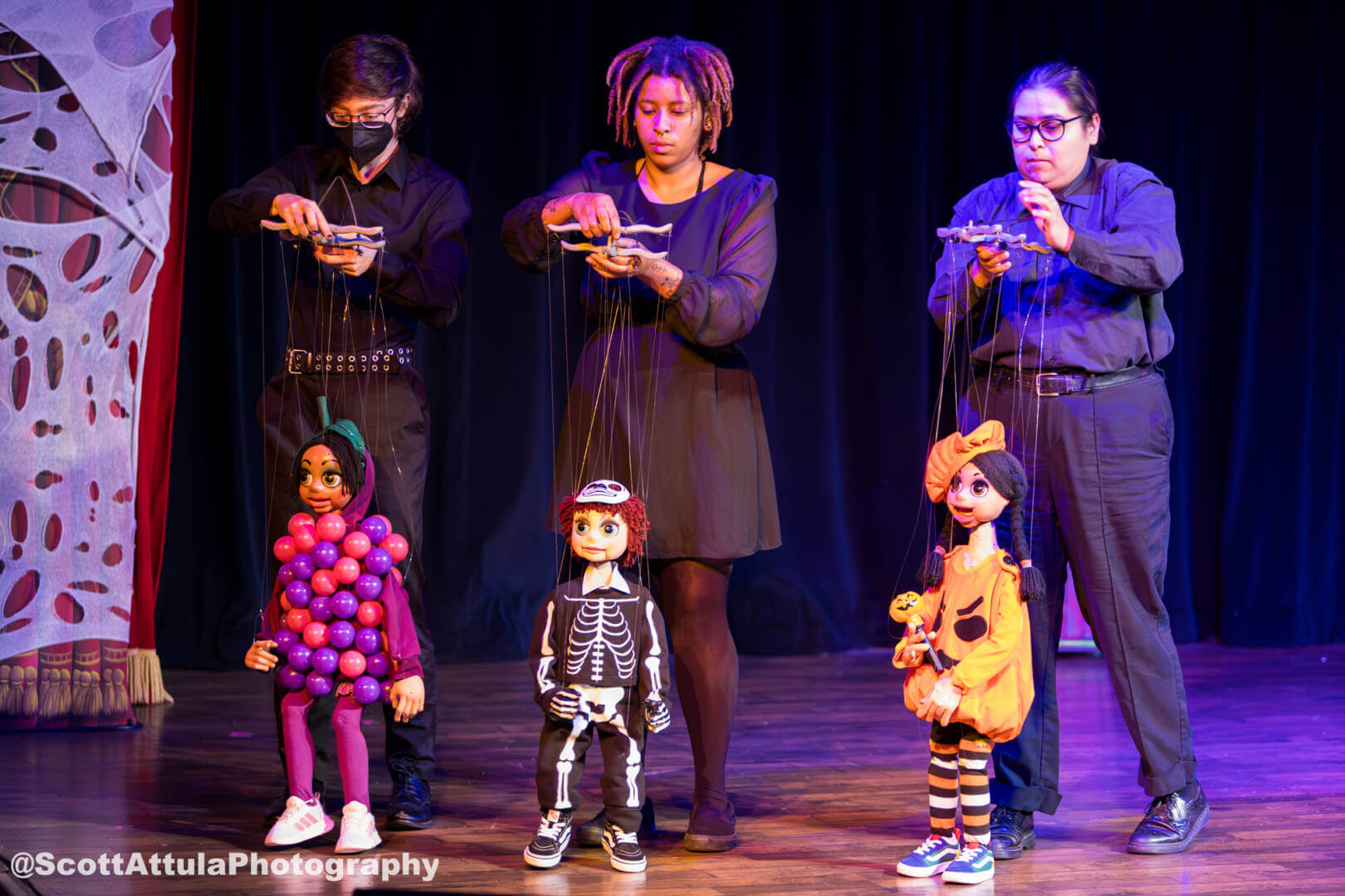 Friendly Phantoms & Festive Fun at Knott's Spooky Farm 2023