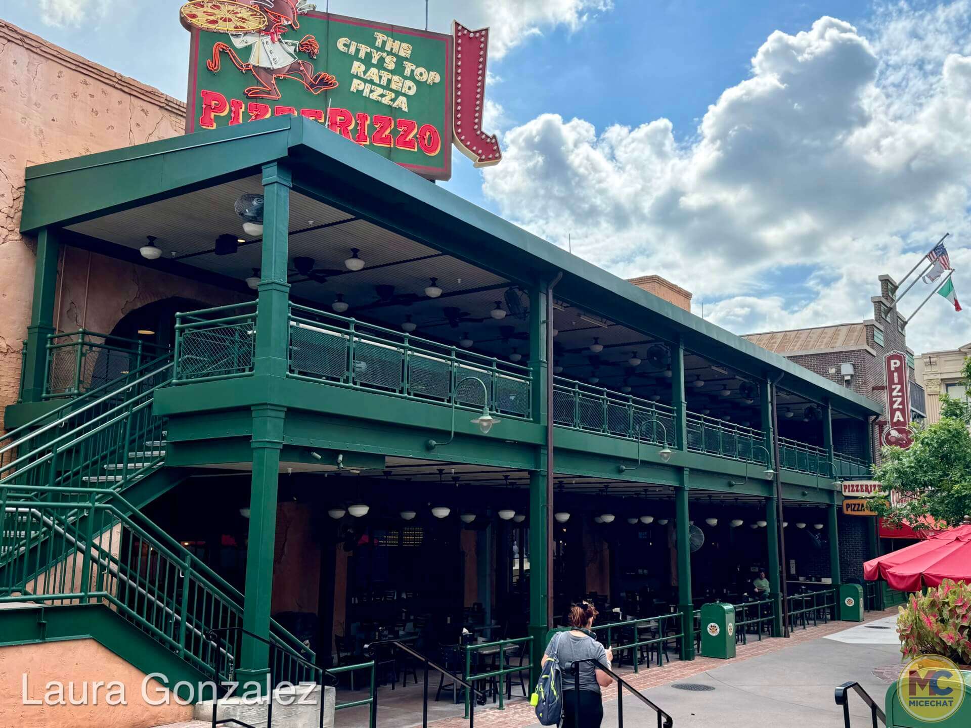 Walt-Disney-World-WDW-Hollywood-studios-muppets-courtyard-pizzaRizzo-1 ...