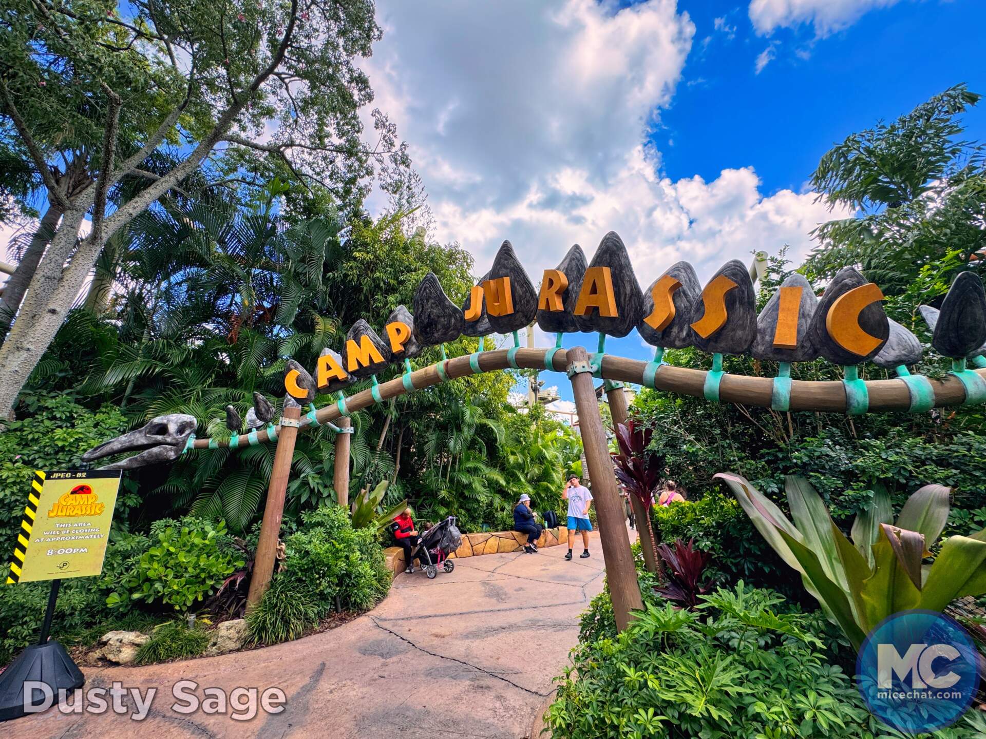 Universal Orlando camp Jurassic - MiceChat