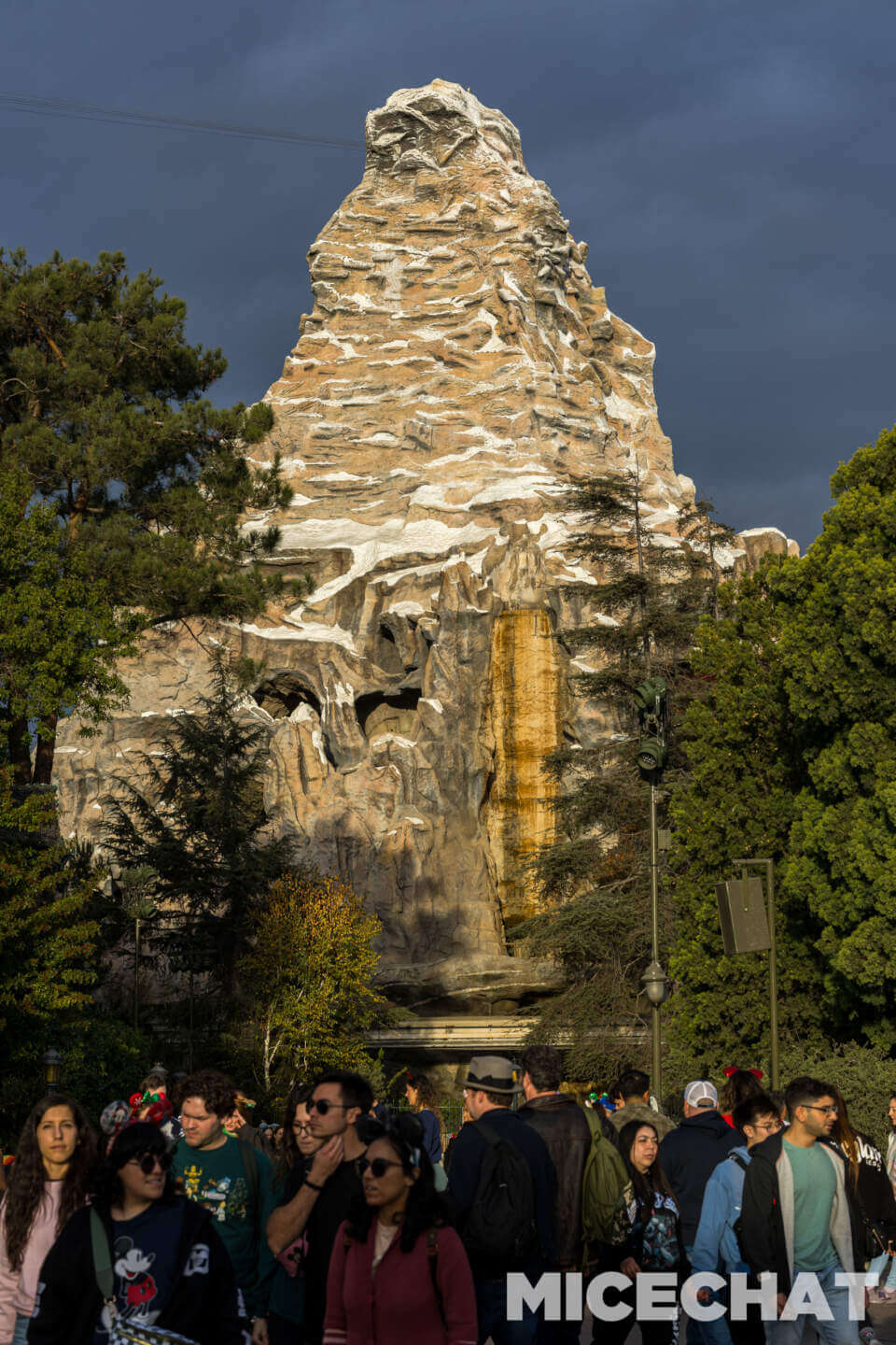 142_Disneyland_Matterhorn Bobsleds - MiceChat