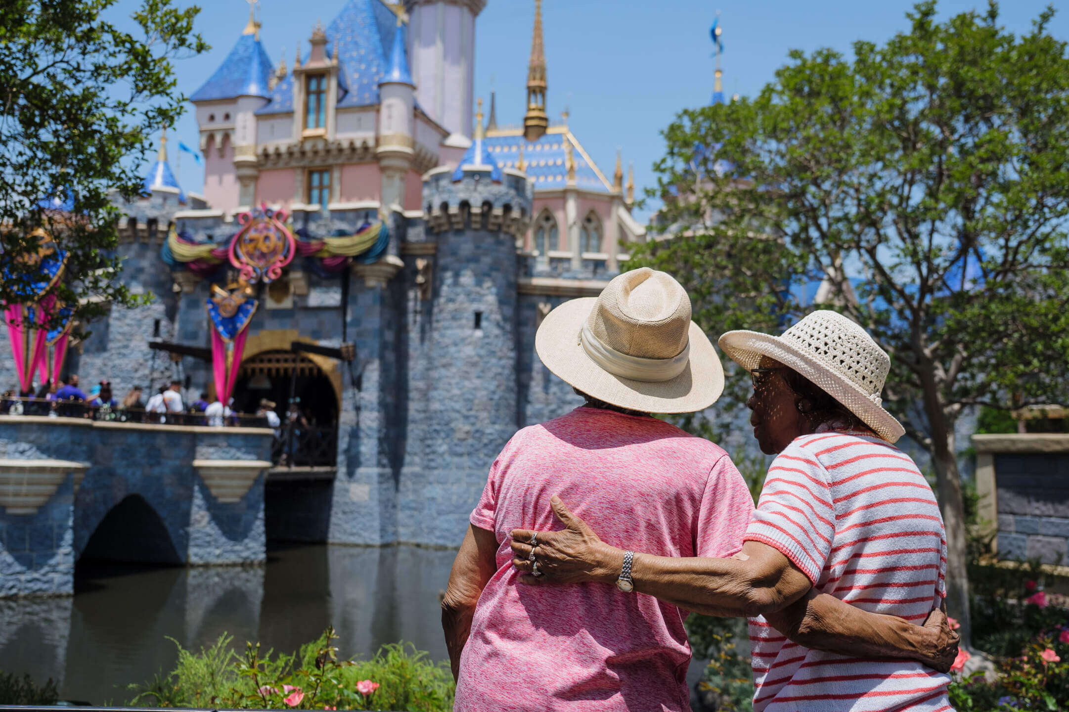 Celebrate Disneyland's 70th Anniversary With Fans in Real Time!
